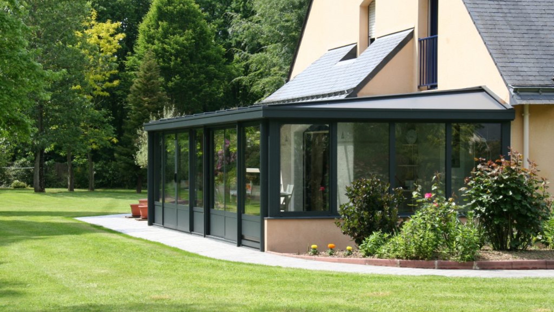 Installateur et fabricant de vérandas de Vannes à Ploermel - BreizAlu ...
